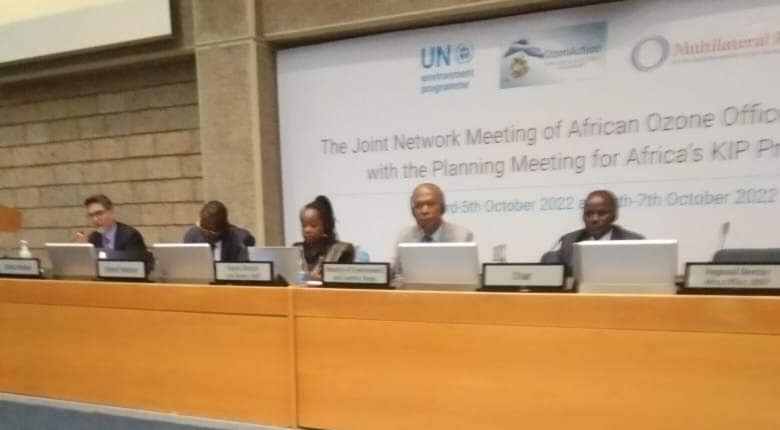 Le directeur général adjoint de la direction des ressources ...